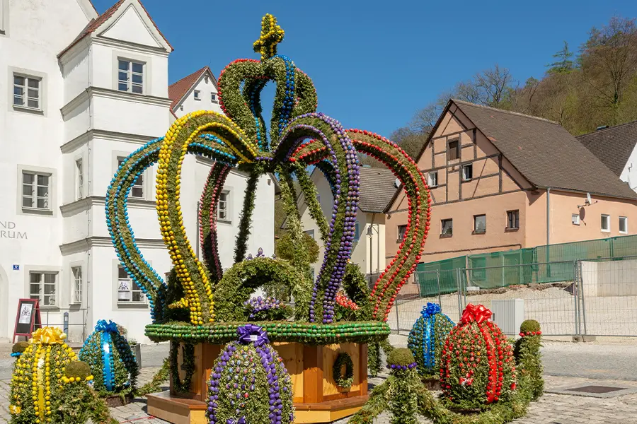 German Easter Egg Traditions: History & DIY Decorating